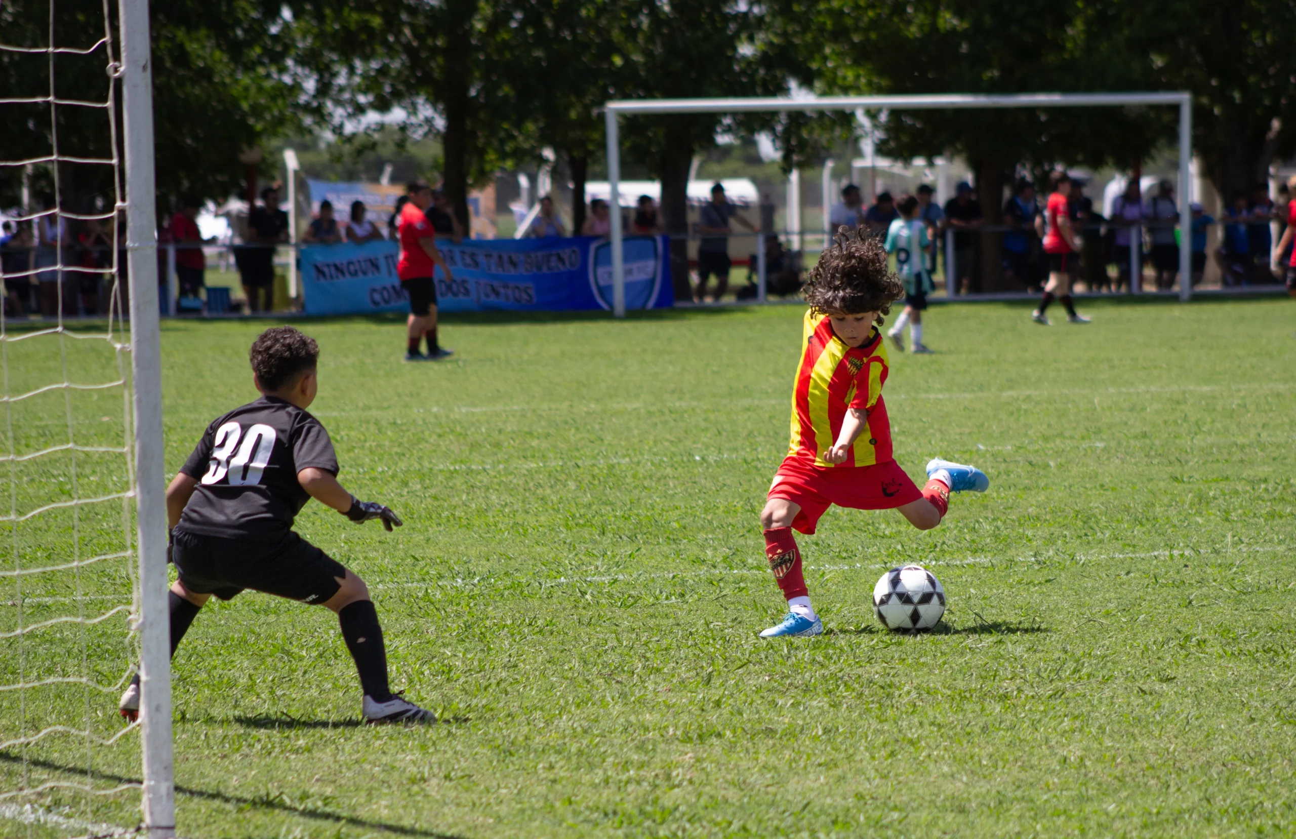 Corrientes: dos promesas aurirrojas de nueve años bajo el radar de Boca ...